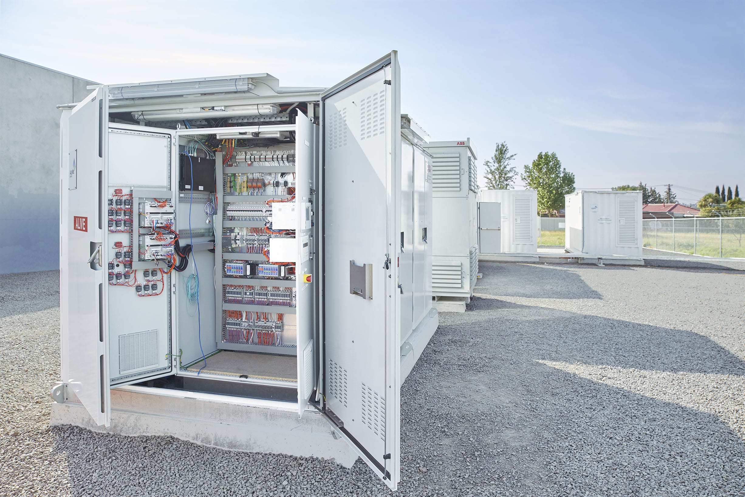 Australia's first mobile network battery storage trial underway in ...