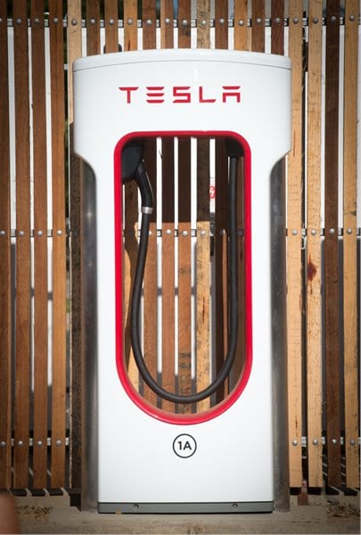 Tesla opens Supercharger stations in Goulburn and Wodonga | RenewEconomy