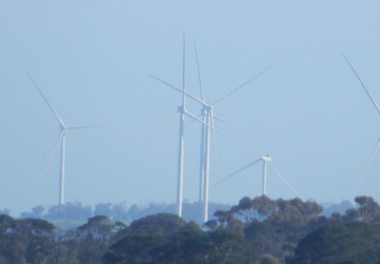 Dundonnell wind farm stops production after blade falls off turbine ...