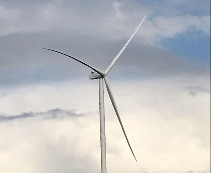 "Australia's largest" wind turbine installed at Murra Warra – but ...
