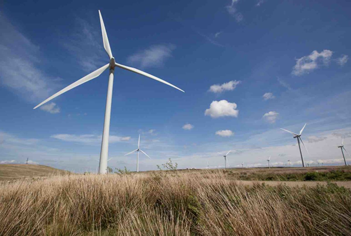 UK’s largest wind farm to install country’s biggest hydrogen ...