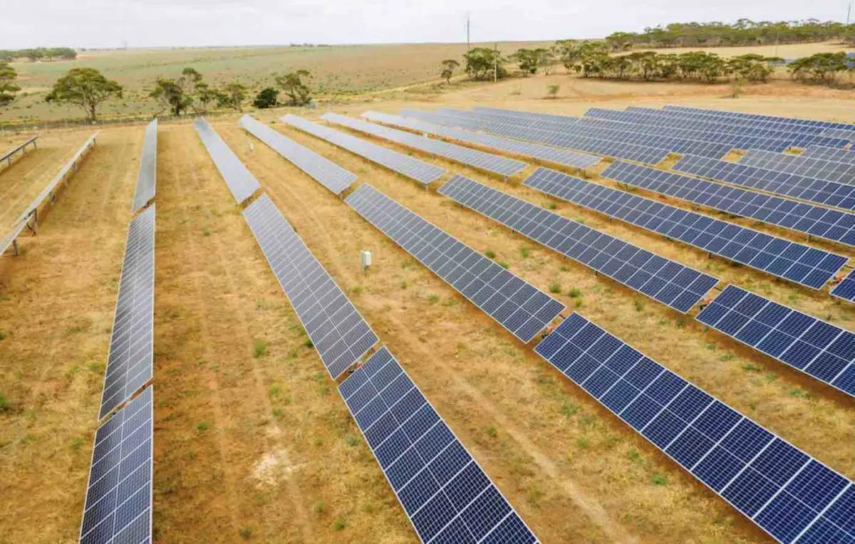 South Australia To Host Another Large Scale Solar Farm To Power Glass south-australia-to-host-another-large-scale-solar-farm-to-power-glass