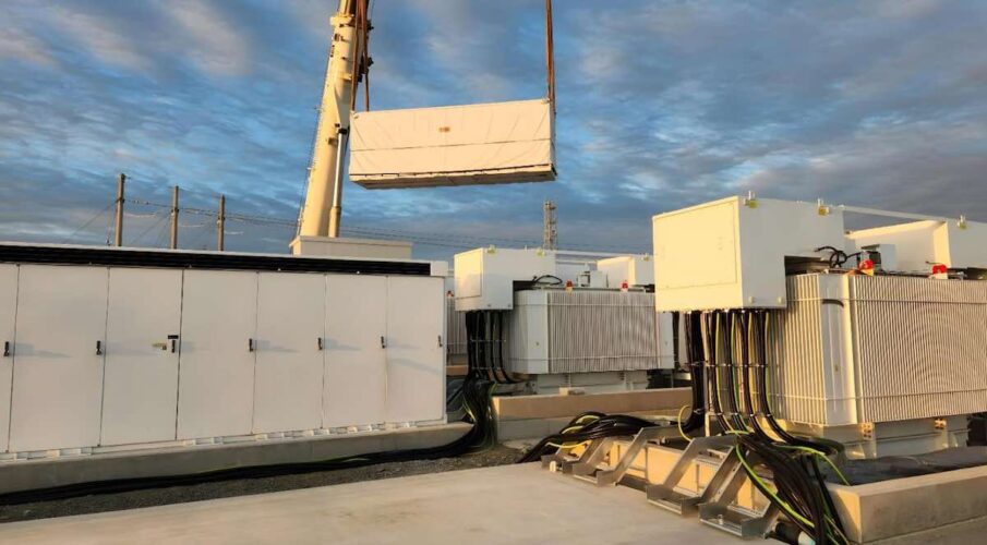 Genex switches on its first big battery project on time and on budget ...