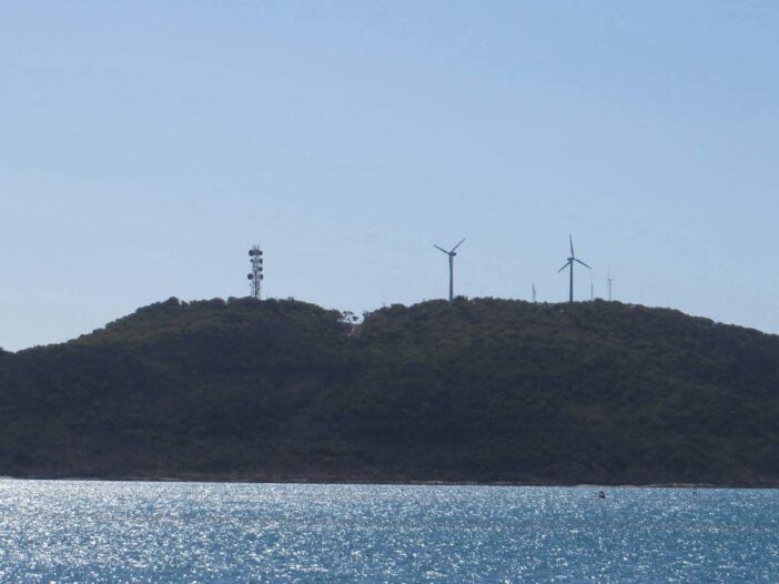 One of Australia's oldest wind farms gets makeover and a new 15-year ...
